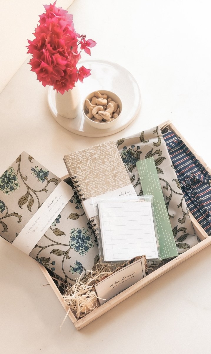 Ekatra Corporate Gift set/Gift hamper - SCOOBOO - Ekatra